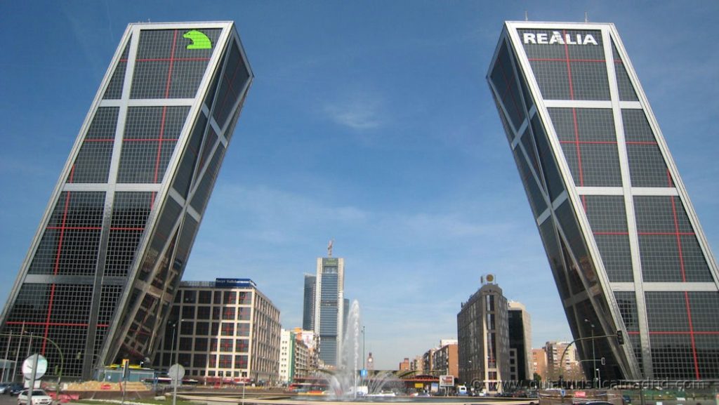 Puerta de Europa (Torres KIO)